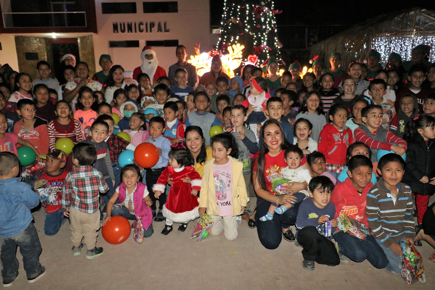 56 LOCALIDADES SE REALIZARON POSADAS NAVIDEÑAS CON LA ENTREGA DULCES Y ...
