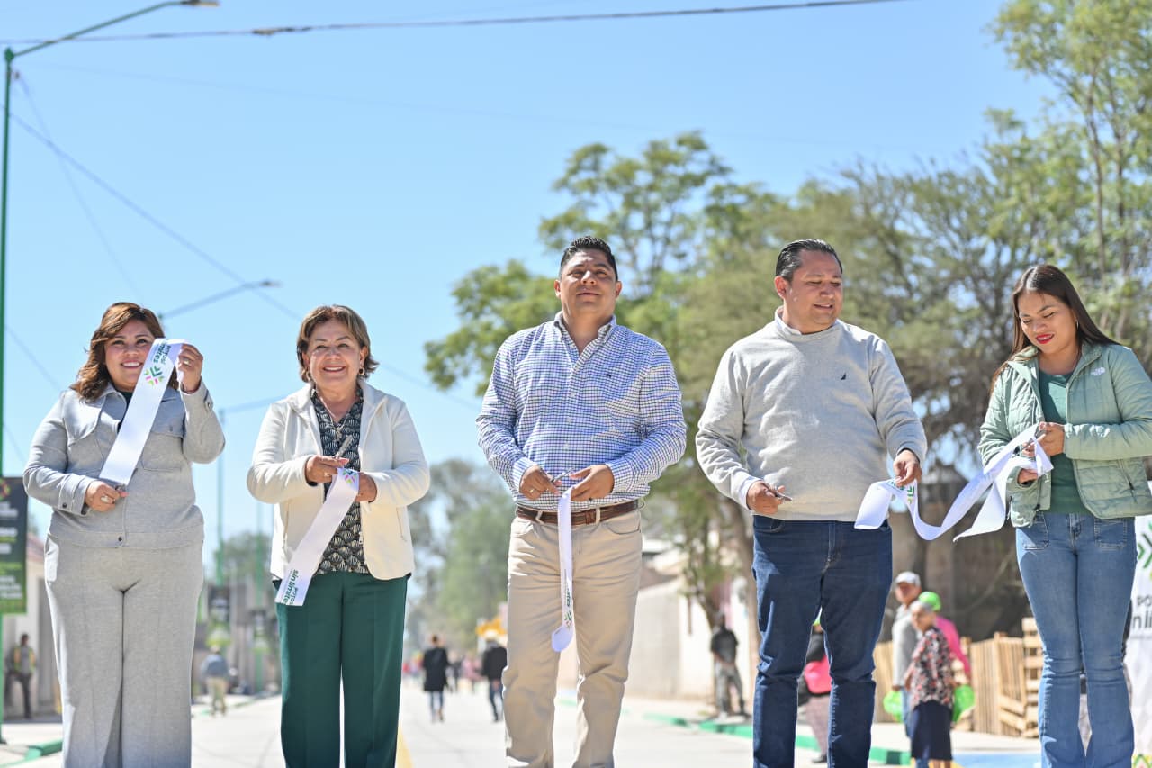 RICARDO GALLARDO ENTREGA CALLES DE CONCRETO Y UNA SECUNDARIA EN SOLEDAD ...
